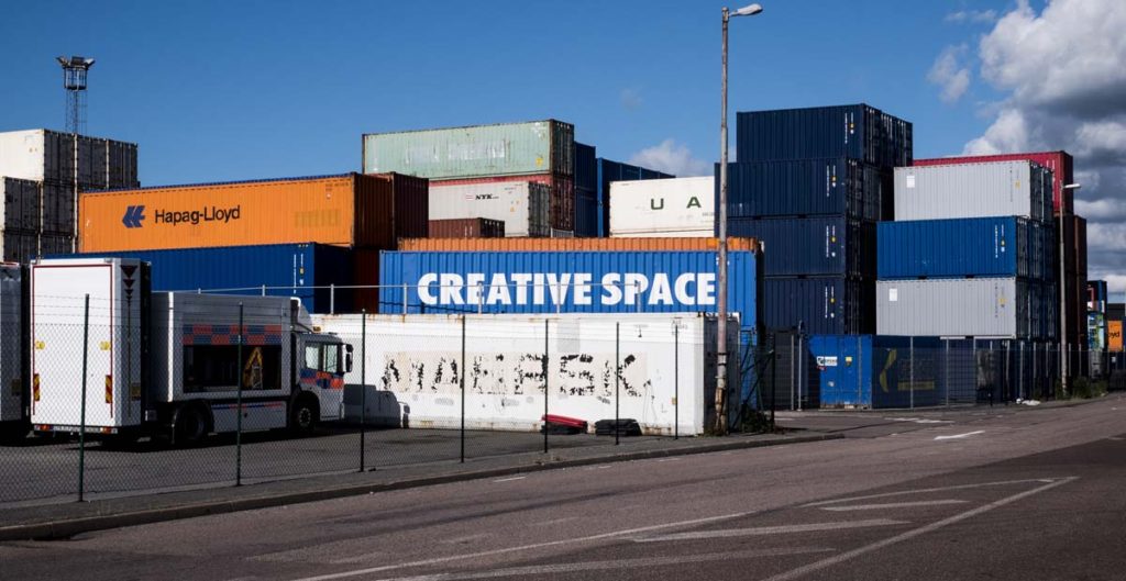 Ports and Platforms: Aesthetics of Collective Organising against ...